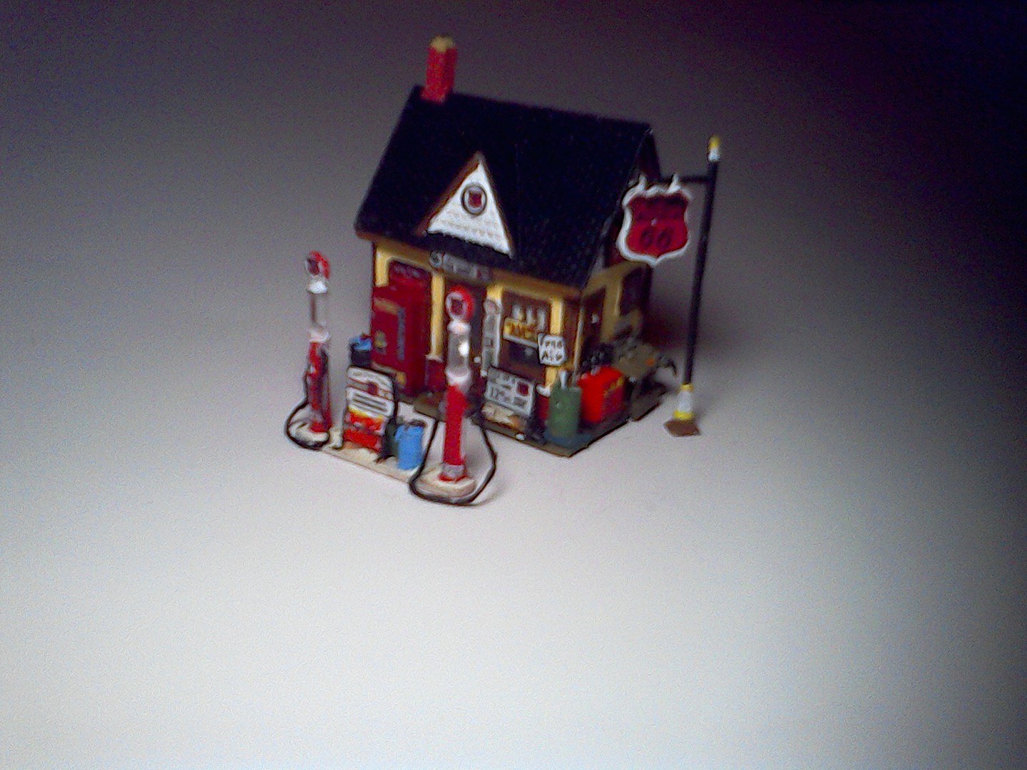 Scenic Detail -- Gas Station Kit -- HO Scale Model Railroad Building ...
