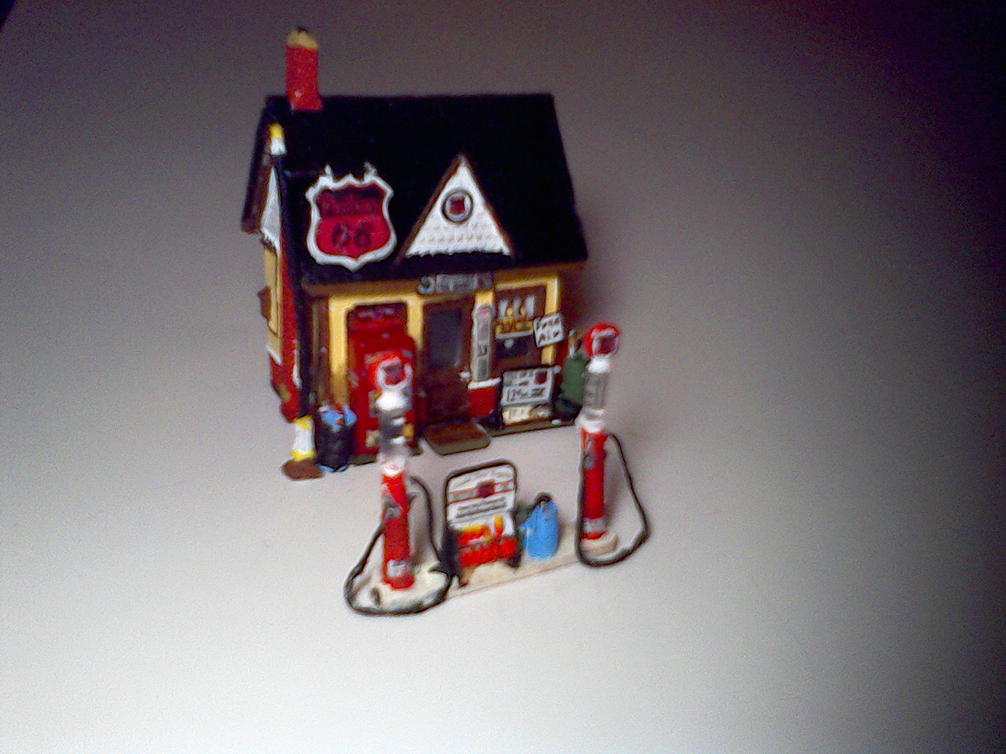 Scenic Detail -- Gas Station Kit -- HO Scale Model Railroad Building ...