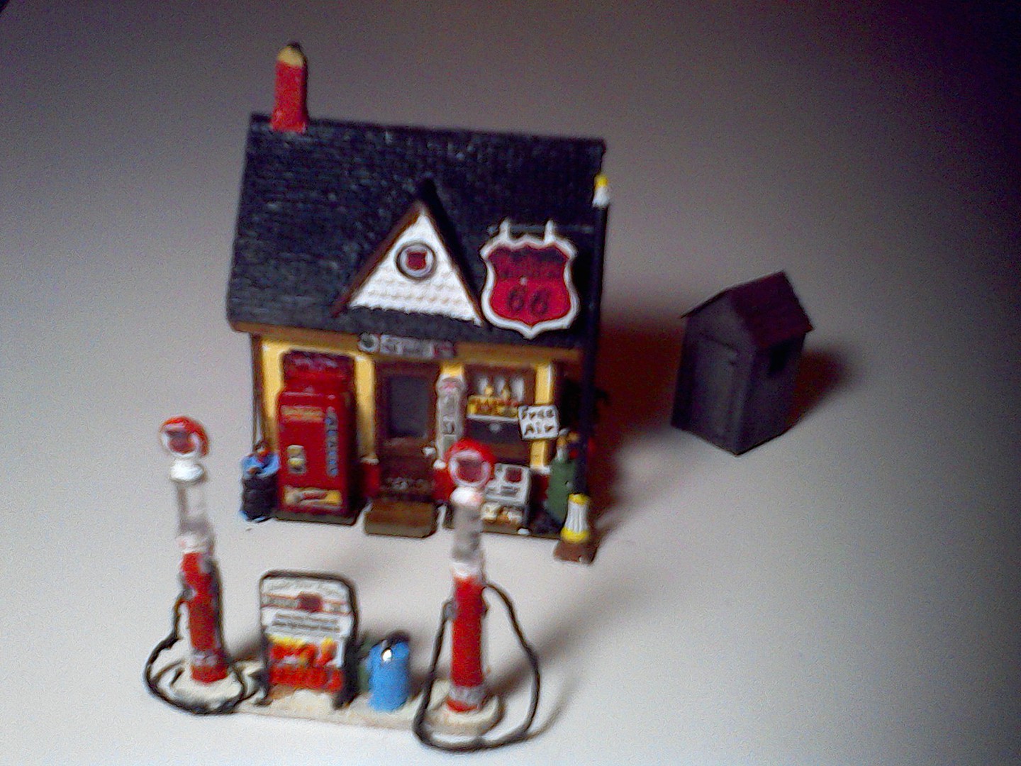 Scenic Detail -- Gas Station Kit -- HO Scale Model Railroad Building ...