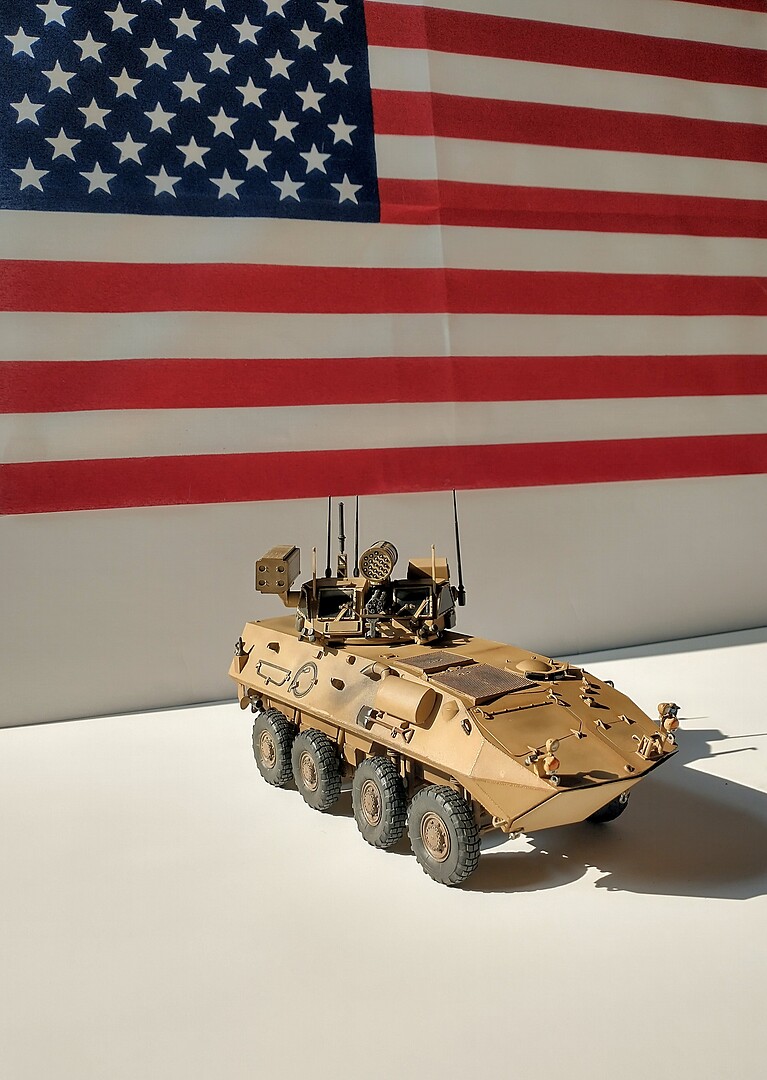 USMC LAV-AD Light Armored Air Defense Vehicle -- Plastic Model Kit -- 1 ...