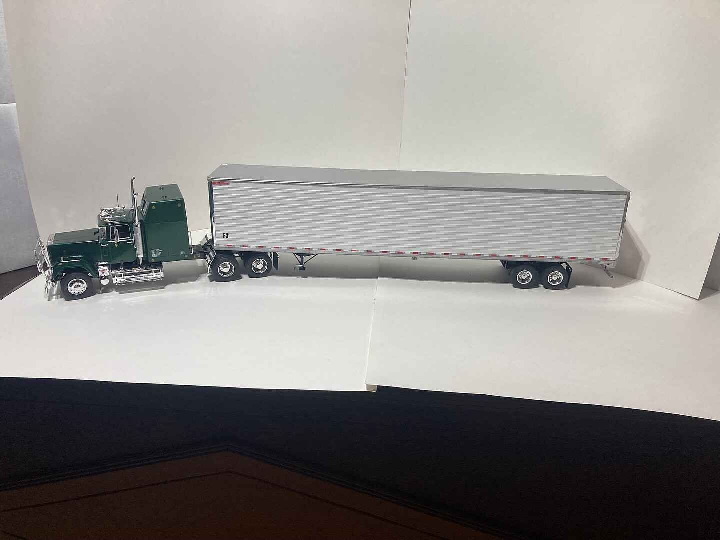 53' Trailer with Reefer Option Pictures