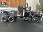 AMT Mack R685ST Semi Tractor Plastic Model Truck Kit 1/25 #1039-06