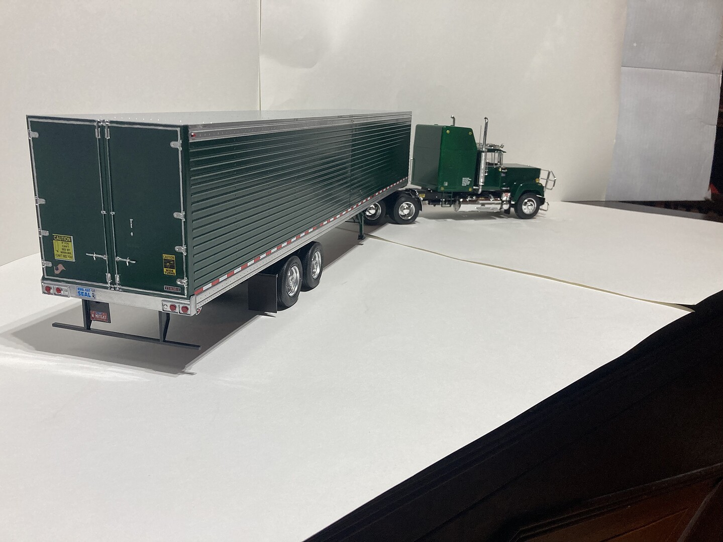 Reefer Semi Trailer -- Plastic Model Truck Vehicle Kit -- 1/24 Scale ...