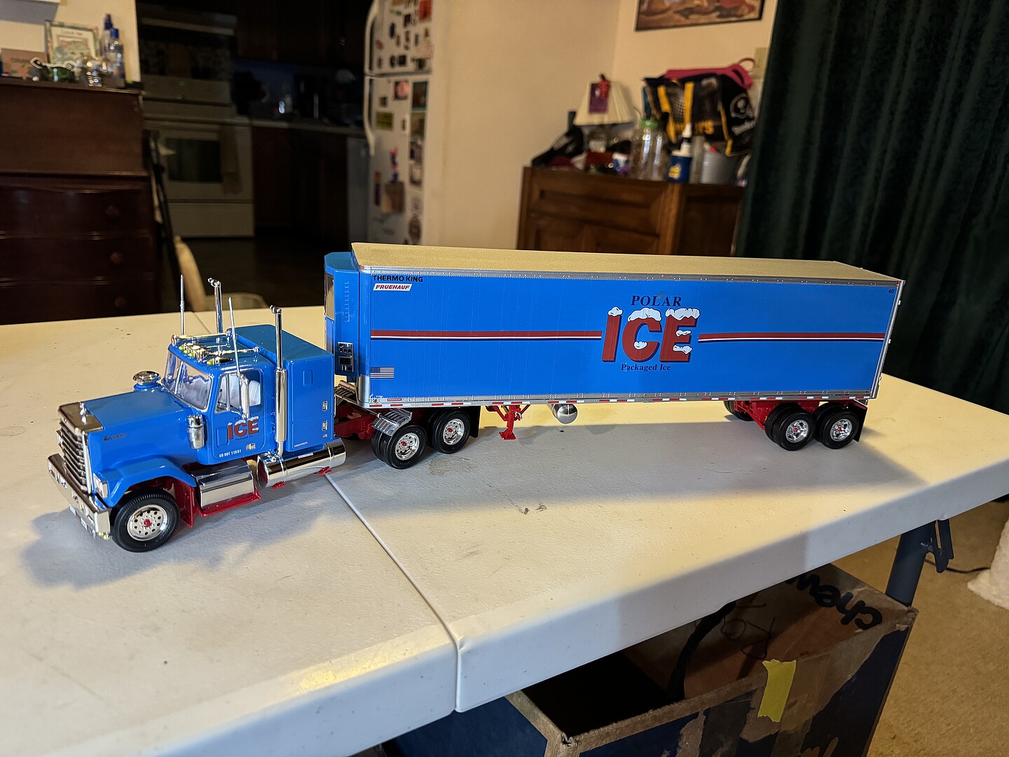 Gallery Pictures Revell-Monogram Chevy Bison Tractor Cab w/Sleeper ...