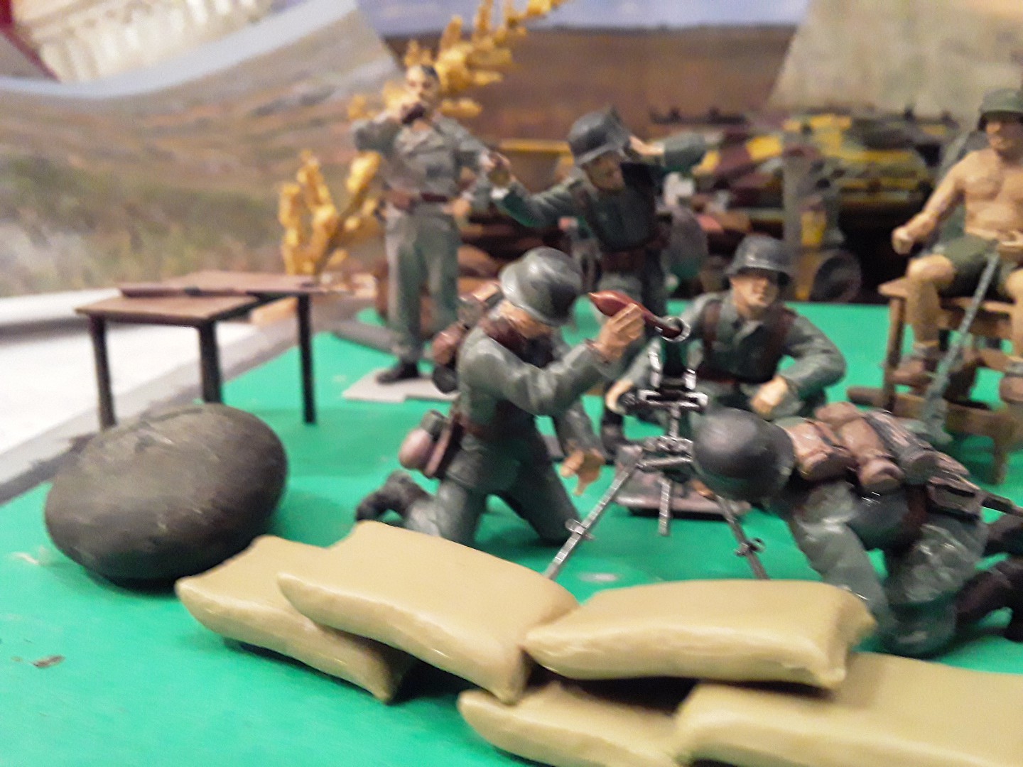 German Infantry Mortar Soldier Team Set -- Plastic Model Military ...