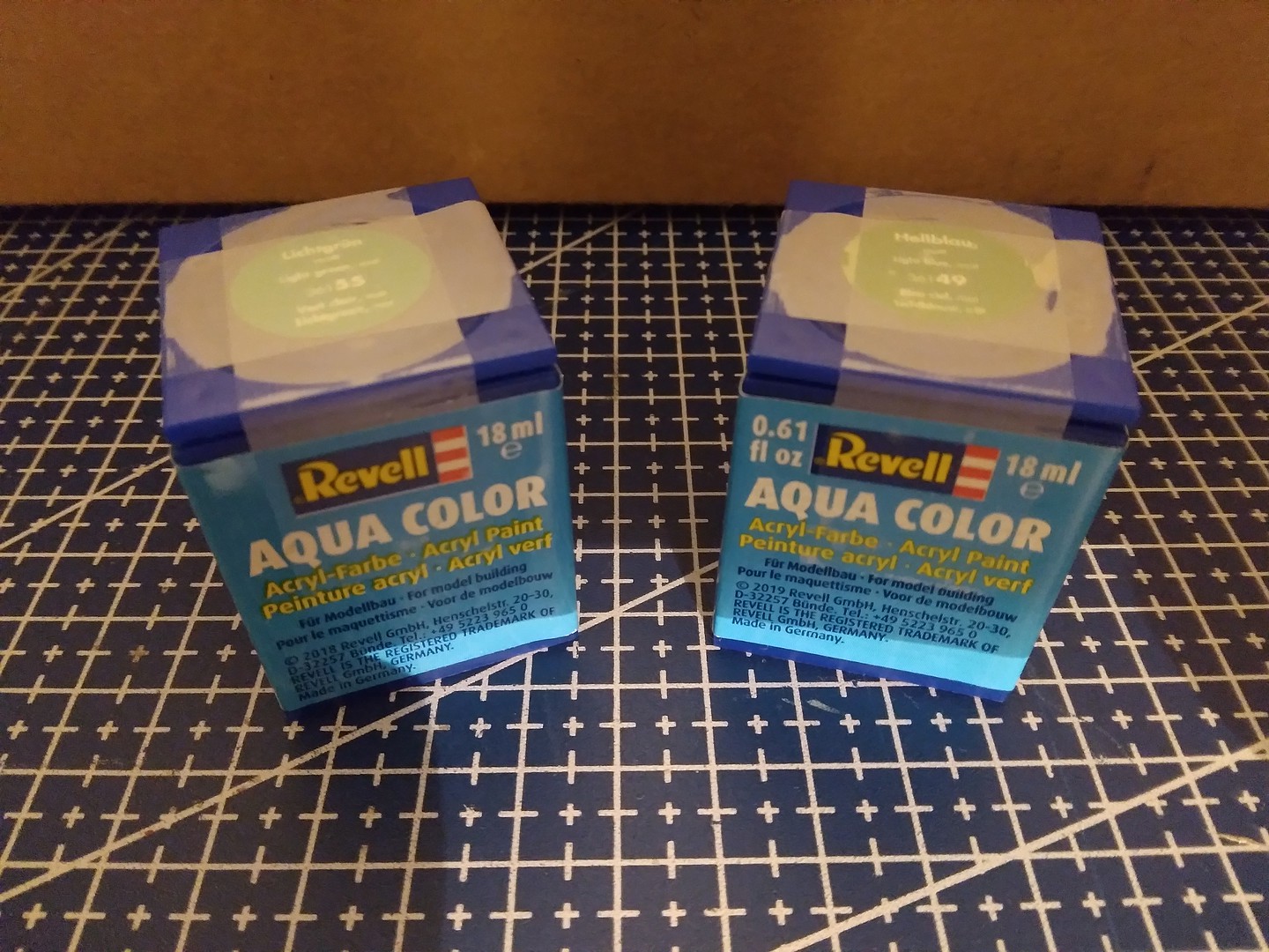 18ml Bottle Acrylic Light Green Mat Aqua Color -- Hobby and Model ...