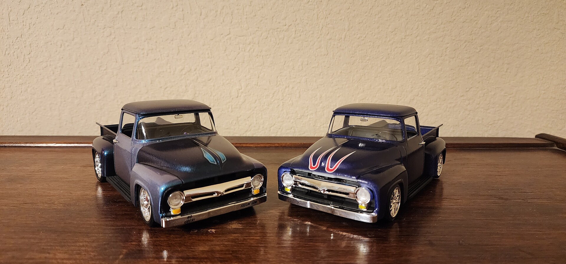 Ford FD-100 Pickup -- Plastic Model Truck Kit -- 1/25 Scale -- #854426 ...