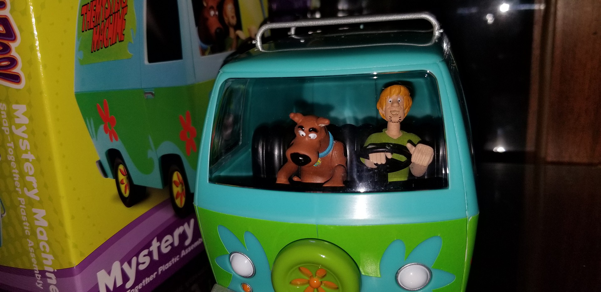 Scooby-Doo Mystery Machine -- Plastic Model Truck Kit -- 1/20 Scale ...