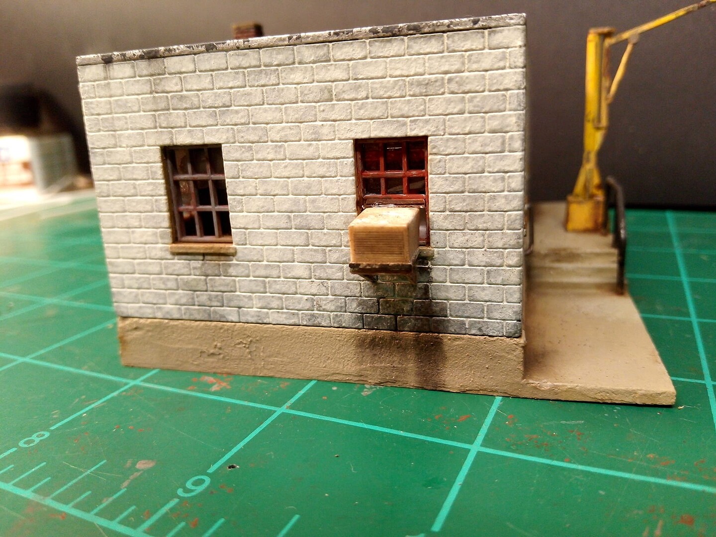 Window A/C Units Tan 4/ - HO-Scale (4) pictures by tpredajna7 ( Colorado )