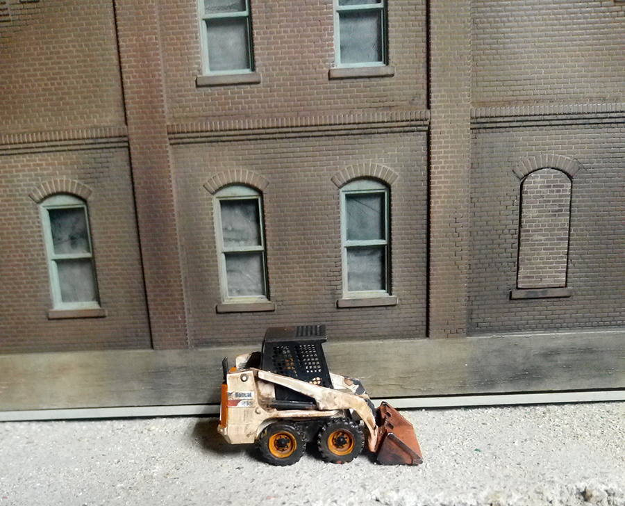 ''Bobcat'' Skid-Steer Loader (Unpainted Metal Kit) -- HO Scale Model ...