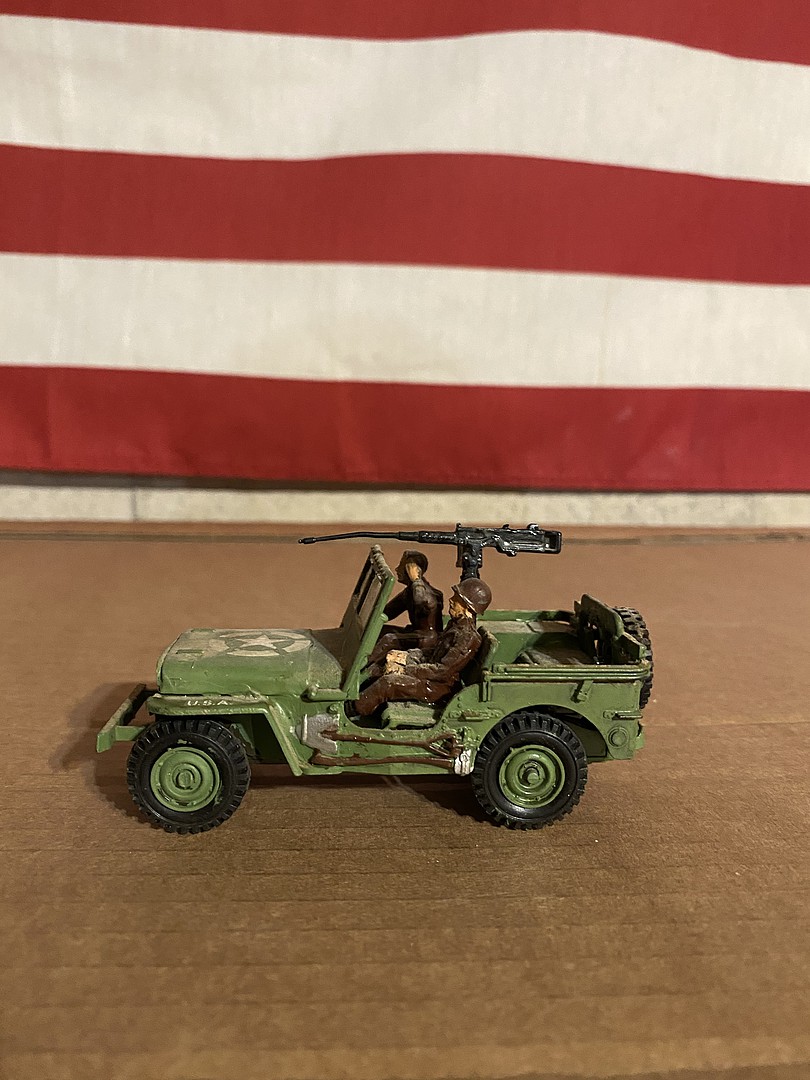 US Willys MB Jeep -- Plastic Model Military Vehicle Kit -- 1/35 Scale ...