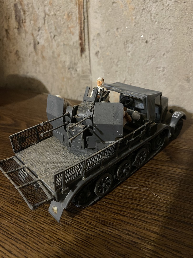 Gallery Pictures Tamiya German 8 Ton 1/2 Track Sd.Kfz. Plastic Model ...