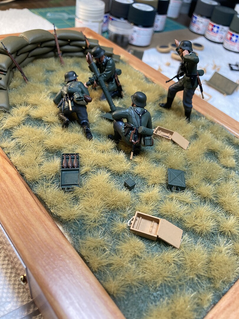 German Infantry Mortar Soldier Team Set -- Plastic Model Military ...