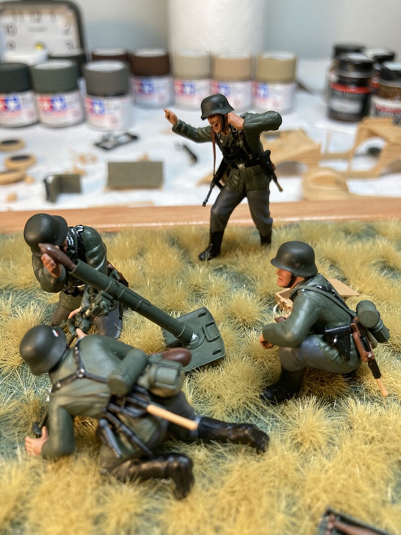 German Infantry Mortar Soldier Team Set -- Plastic Model Military ...