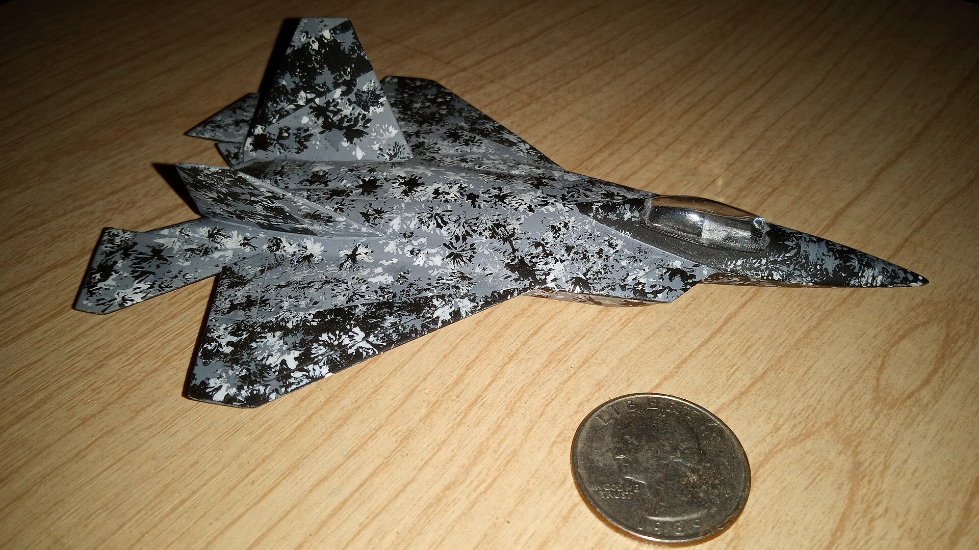 YF-22 -- Plastic Model Airplane Kit -- 1/144 Scale -- #1331 pictures by ...