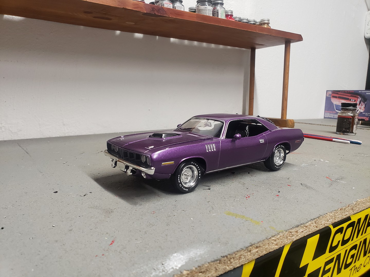 1971 Hemi Cuda 426 -- Plastic Model Car Kit -- 1/24 Scale -- #852943 ...