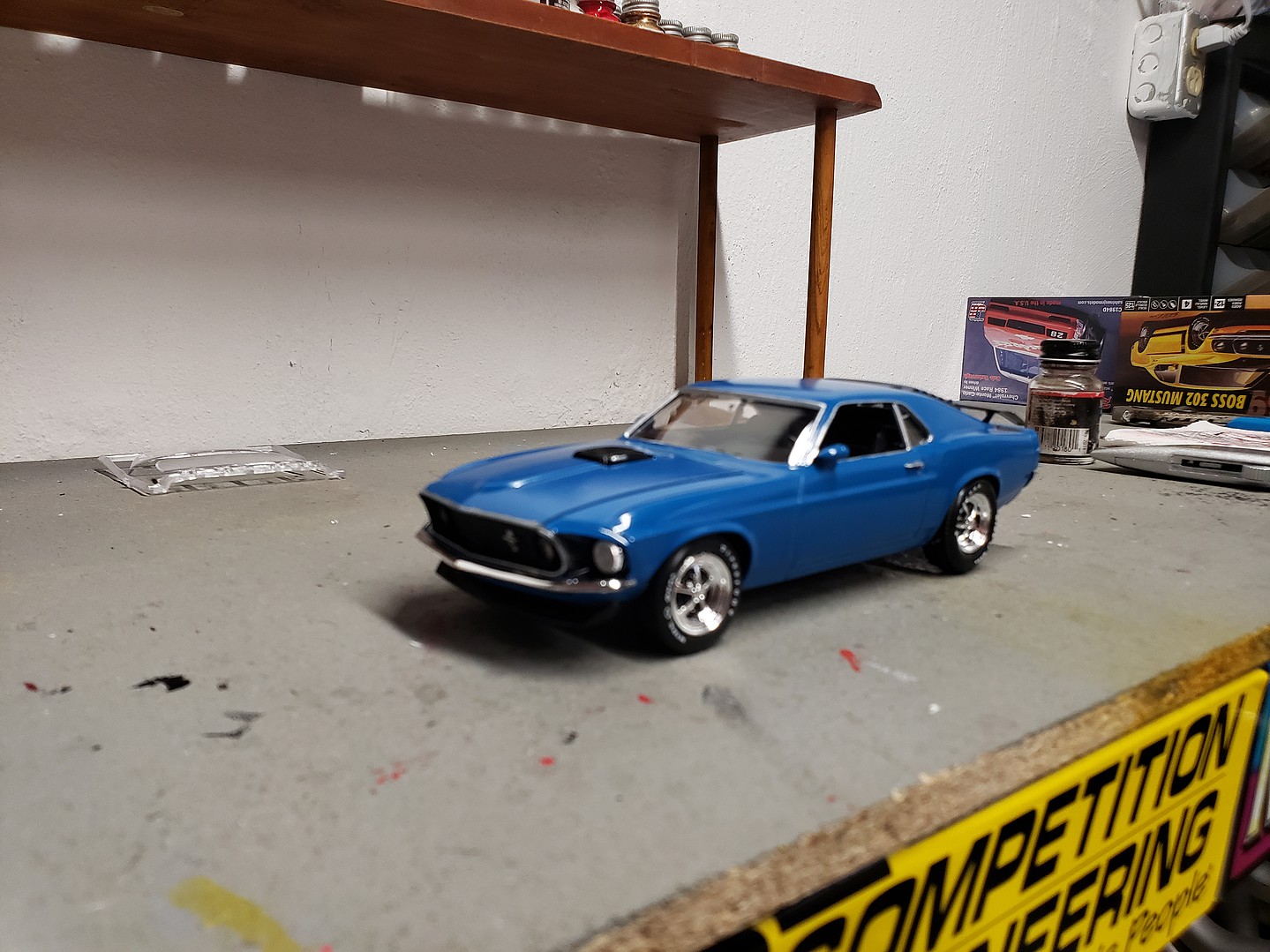 1969 Boss 32 Mustang -- Plastic Model Car Kit -- 1/25 Scale -- #854313 ...