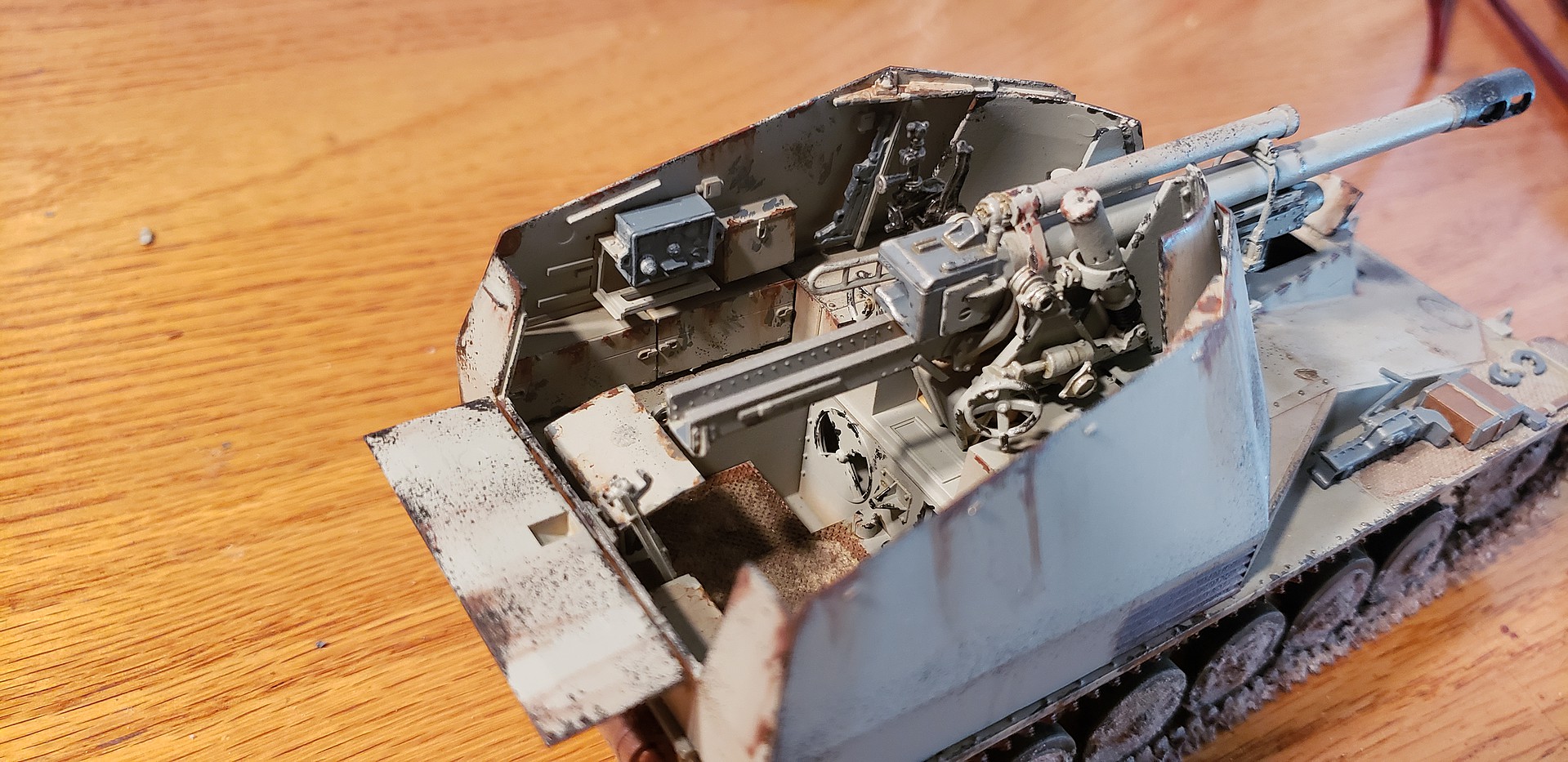 German Howitzer Wespe Tank -- Plastic Model Military Vehicle Kit -- 1/ ...