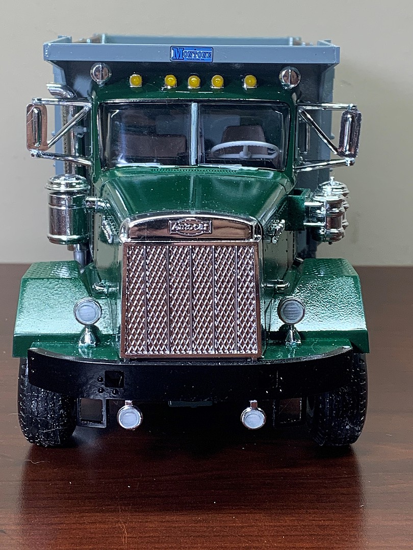 Autocar Dump Truck -- Plastic Model Truck Kit -- 1/25 Scale -- #1150 ...