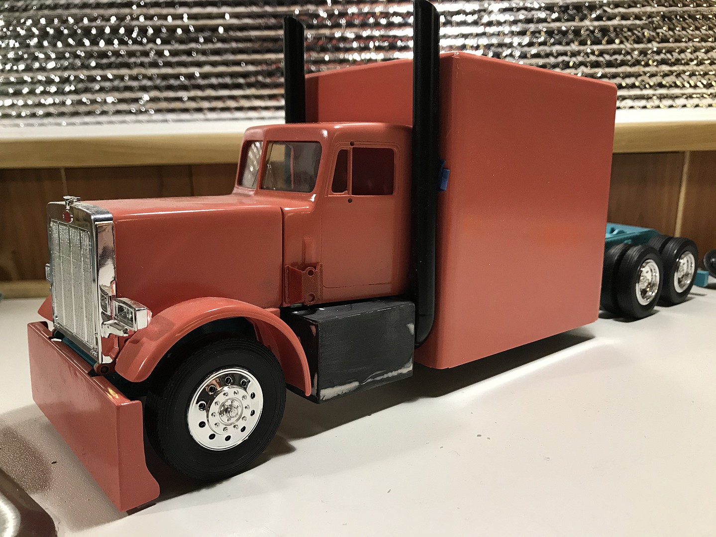 Peterbilt 359 Conventional -- Plastic Model Truck Kit -- 1/25 Scale ...