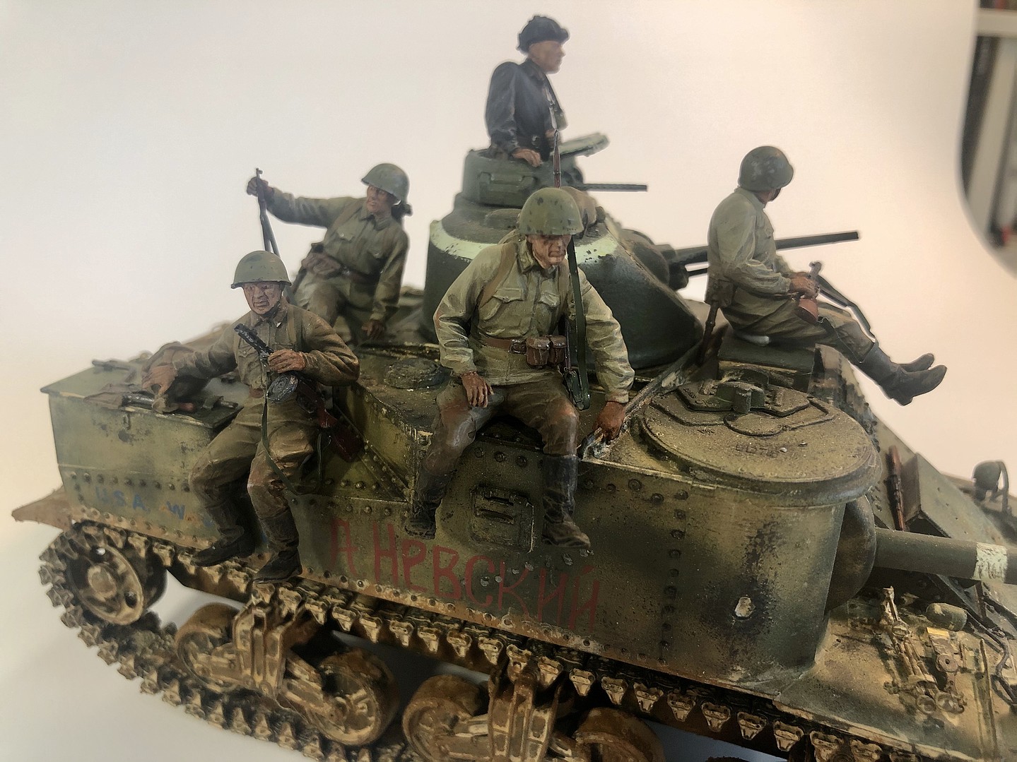 M3 Lee Late Production Tank -- Plastic Model Tank Kit -- 1/35 Scale ...