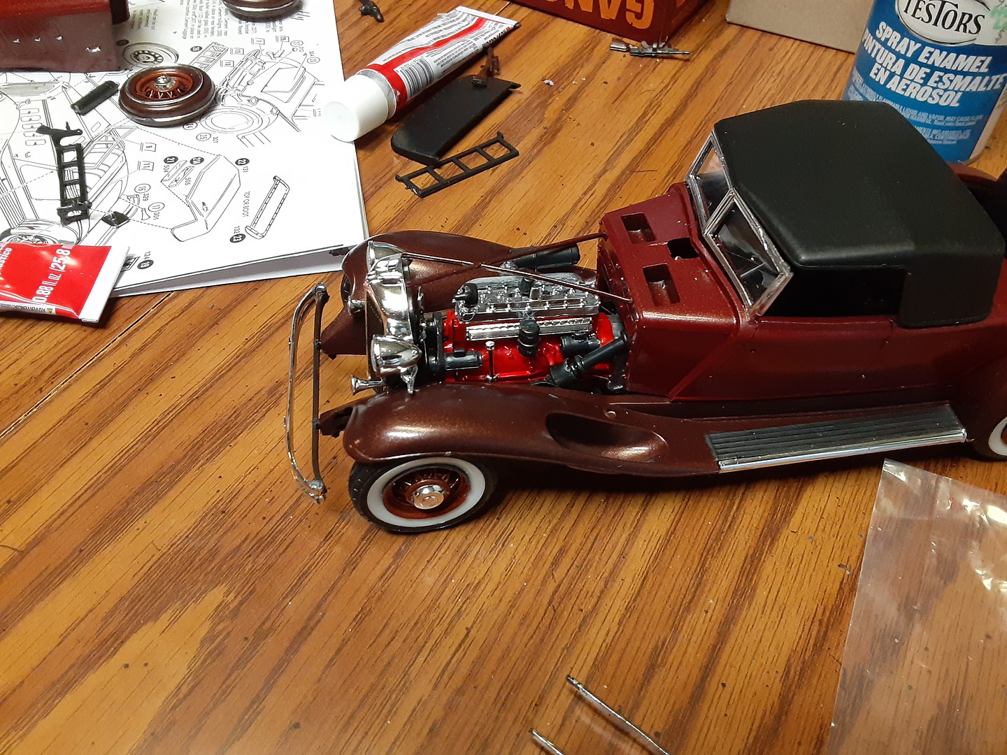 '32 Chrysler Imperial Gangbusters -- Plastic Model Car Vehicle Kit -- 1 ...