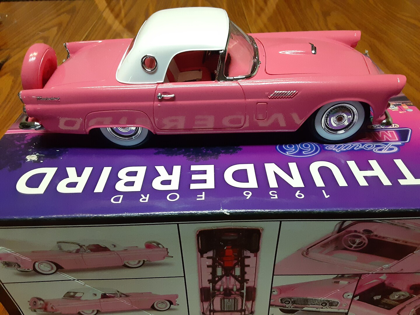 1956 Ford Thunderbird with Removable Hardtop -- Plastic Model Car Kit ...