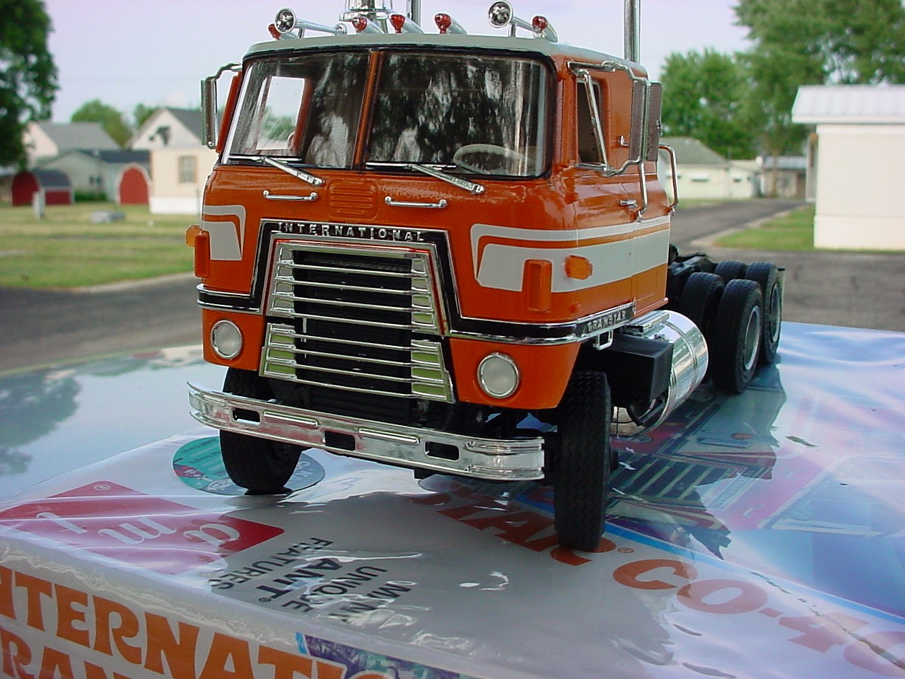 International Transtar CO-4070A -- Plastic Model Truck -- 1/25 Scale ...