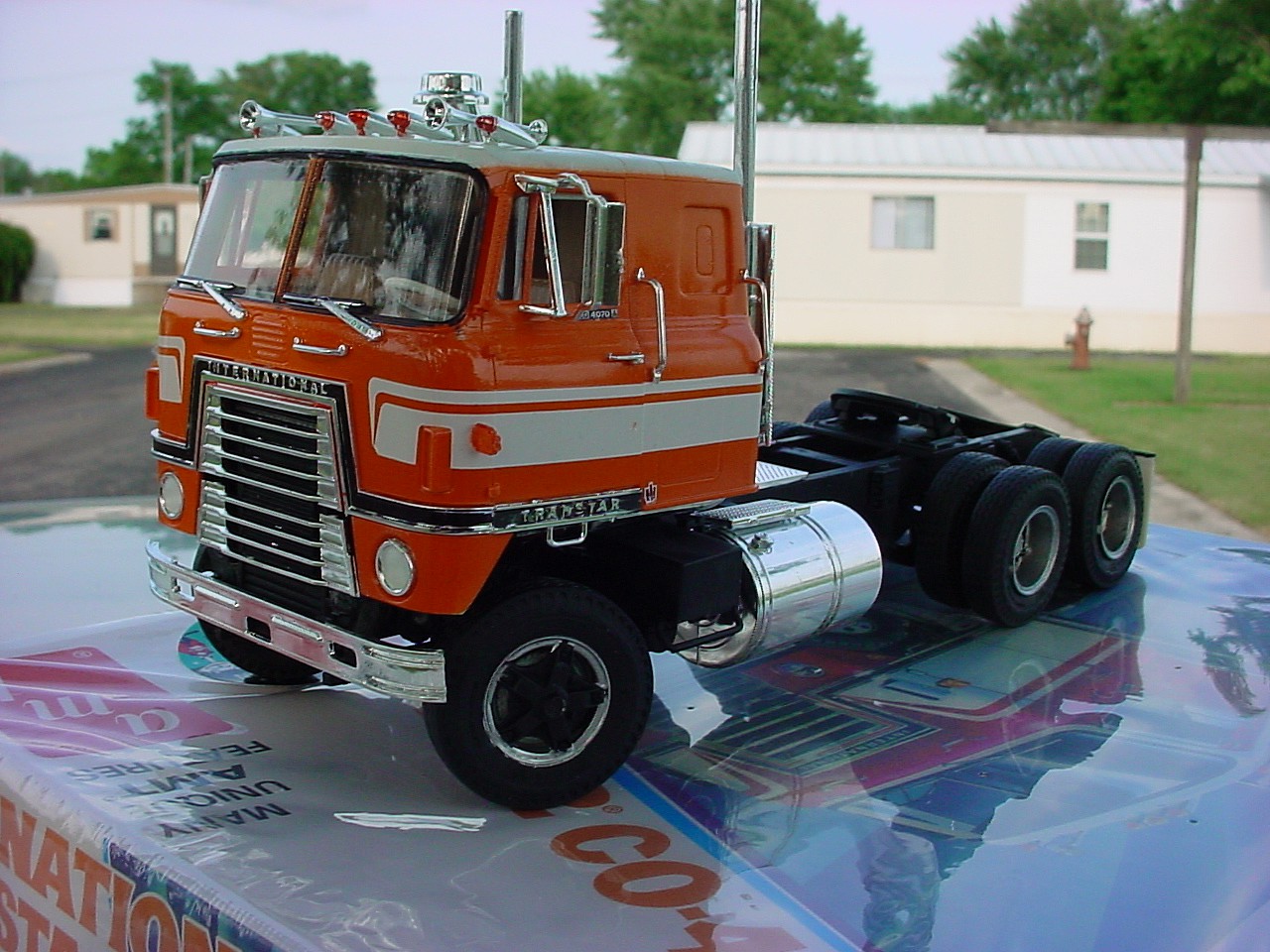 International Transtar CO-4070A -- Plastic Model Truck -- 1/25 Scale ...