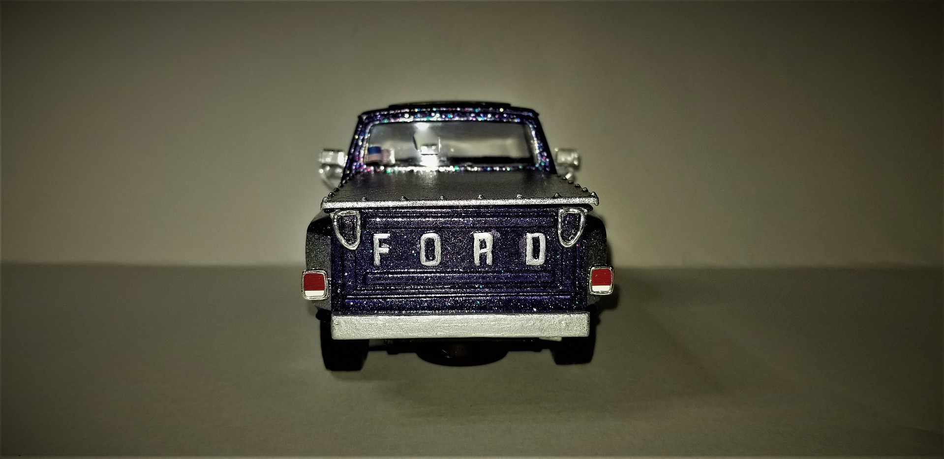 Ford Ranger Pickup -- Plastic Model Truck Kit -- 1/24 Scale -- #854360 ...