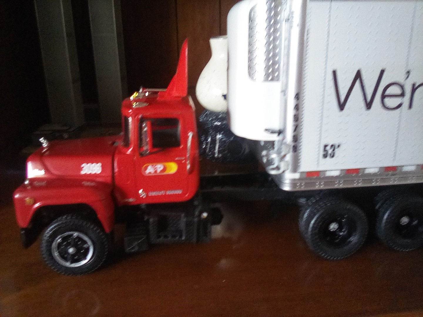 Mack R685ST Semi Tractor -- Plastic Model Truck Kit -- 1/25 -- #1039-06 ...