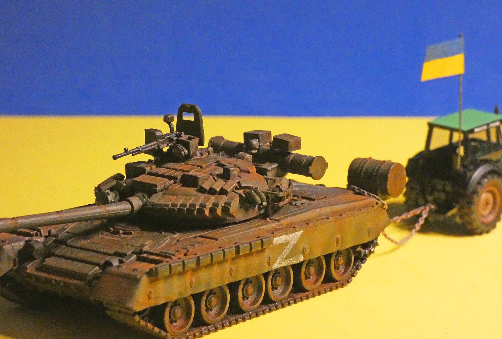 Russian T80BV Main Battle Tank -- Plastic Model Military Vehicle Kit ...