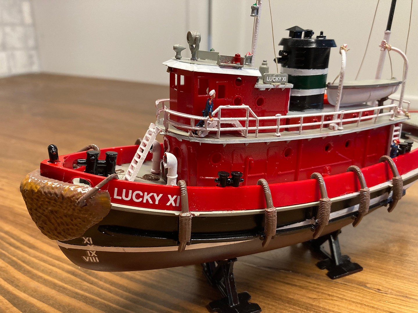 Harbour Tug Boat -- Plastic Model Ship Kit -- 1/108 Scale -- #05207 ...