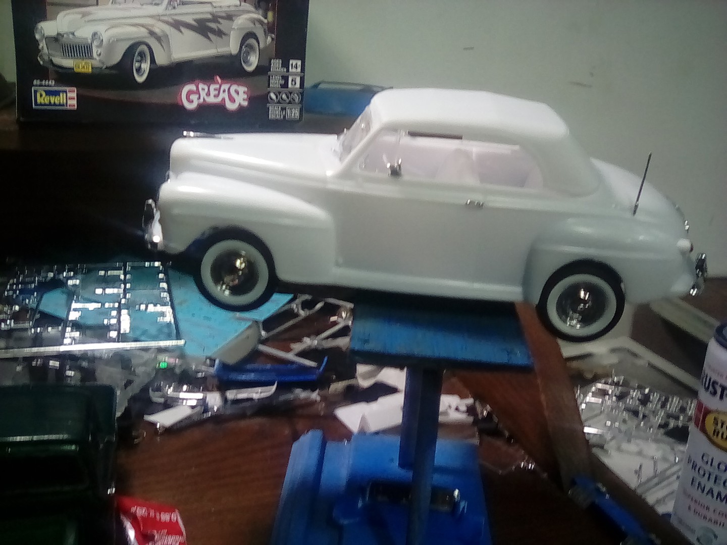 Greased Lightning 1948 Ford Convertible -- Plastic Model Car Kit -- 1/ ...