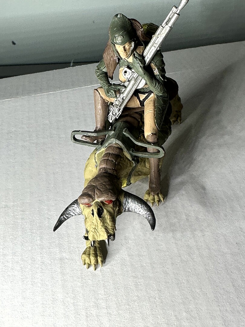 Female Warrior Sitting on Animal -- Plastic Model Fantasy Figure Kit ...