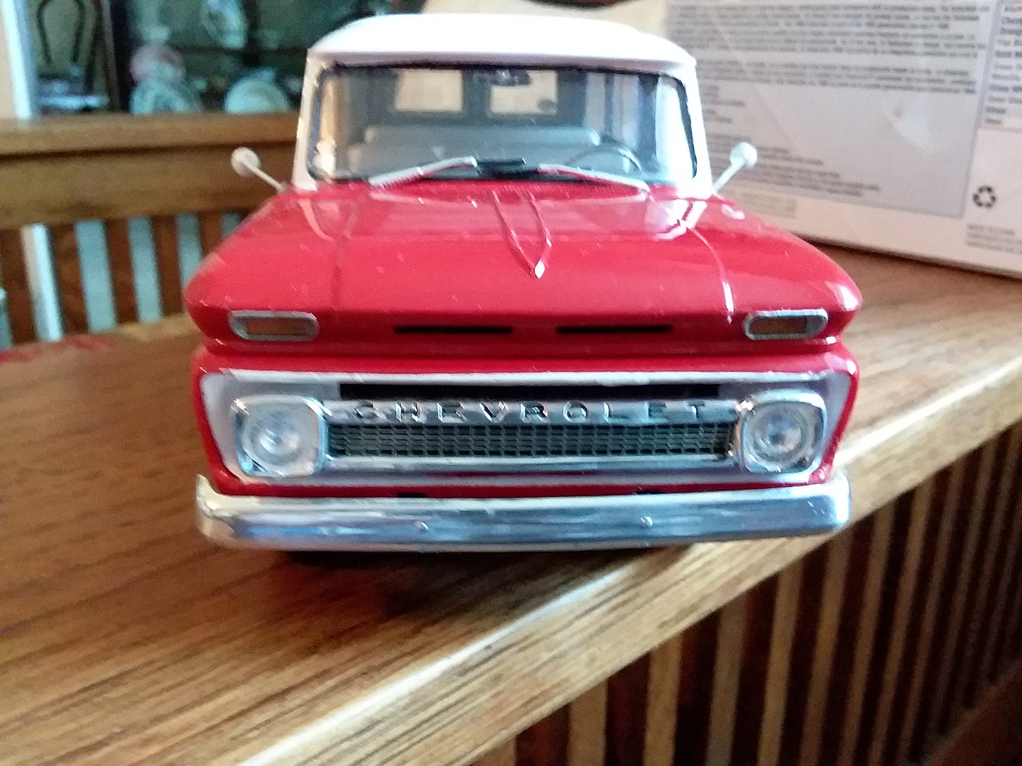 1966 Chevy Suburban -- Plastic Model Car Kit -- 1/25 Scale -- #854409 ...