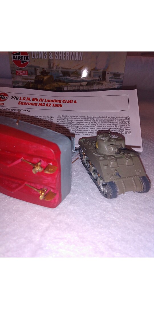 Landing Craft Mechanized/Sherman Tank -- Plastic Model Military Vehicle ...