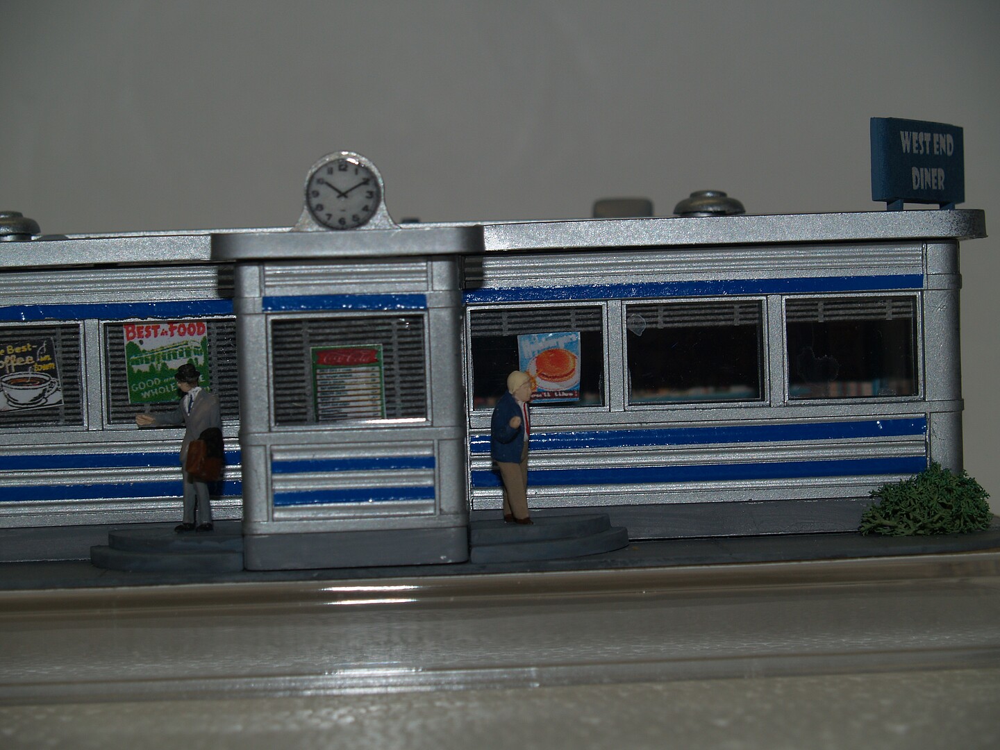 Route 22 Diner Kit -- HO Scale Model Railroad Building -- #110 pictures ...