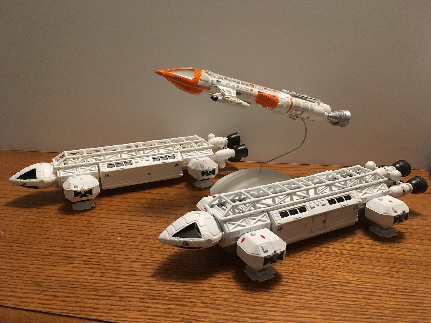 SPACE 1999 HAWK MK IX -- Science Fiction Plastic Model Kit -- 1/72 ...