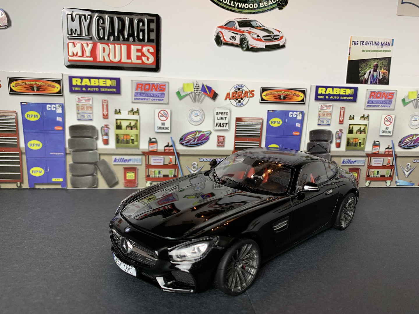 Mercedes AMG GT -- Plastic Model Car Kit -- 1/24 Scale -- #07028 ...