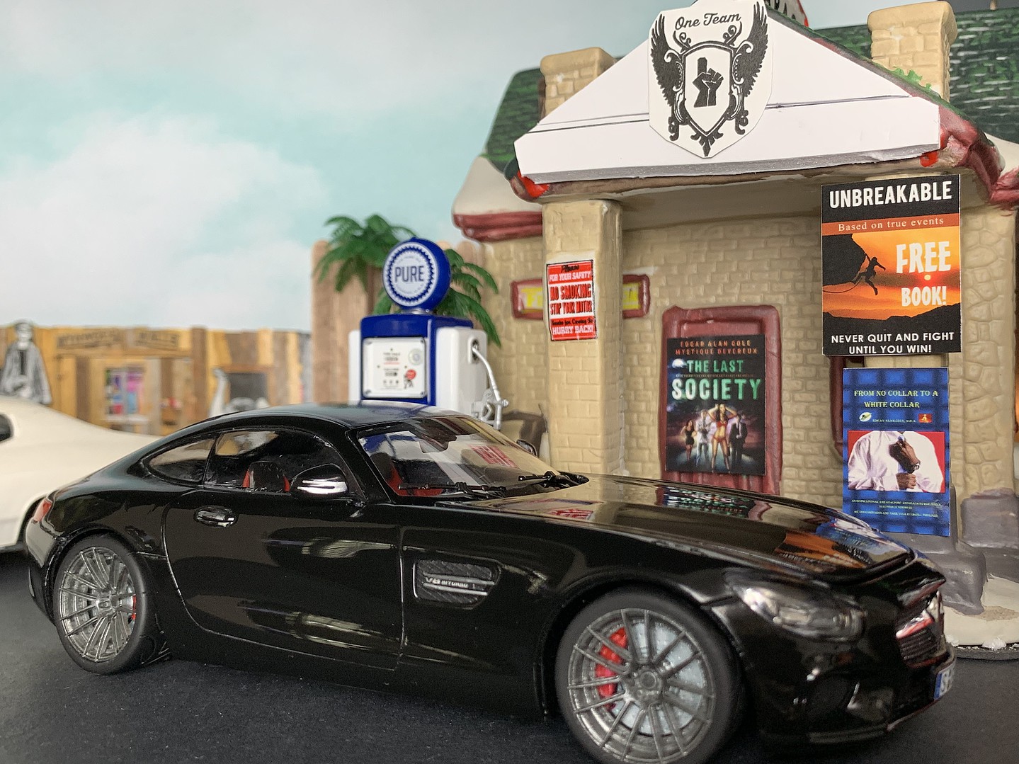 Mercedes AMG GT -- Plastic Model Car Kit -- 1/24 Scale -- #07028 ...