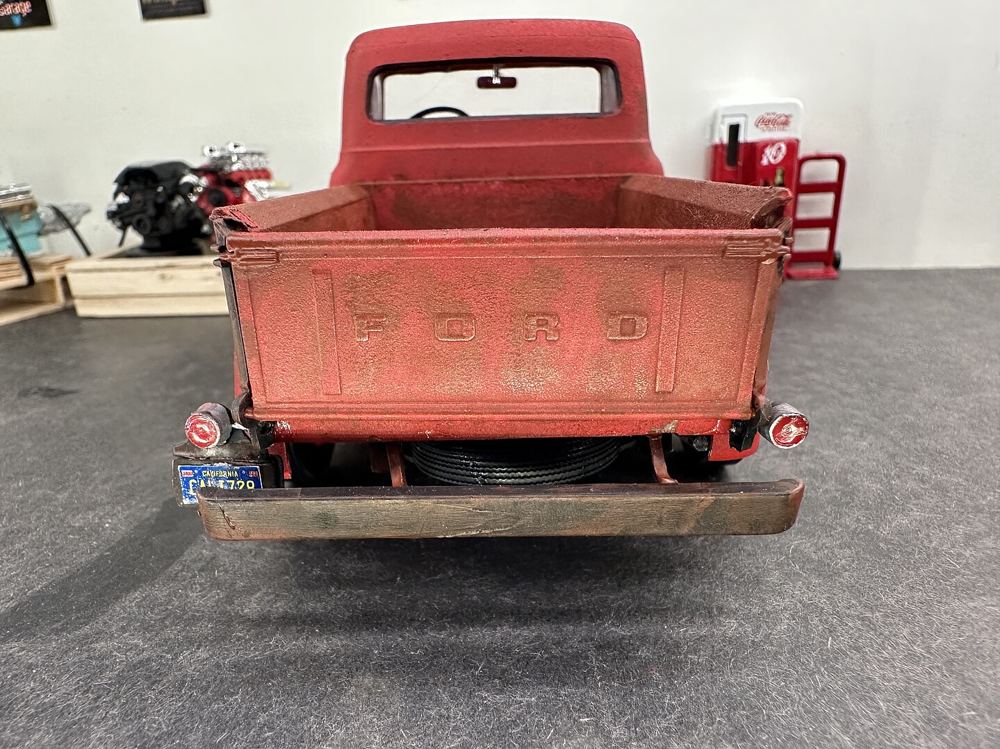 1953 Ford Pickup, Coca Cola 2T -- Plastic Model Truck Kit -- 1/25 Scale ...