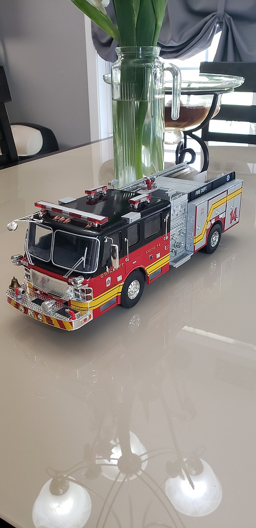 '02 American LaFrance Eagle Fire Pumper -- Plastic Model FIretruck Kit ...