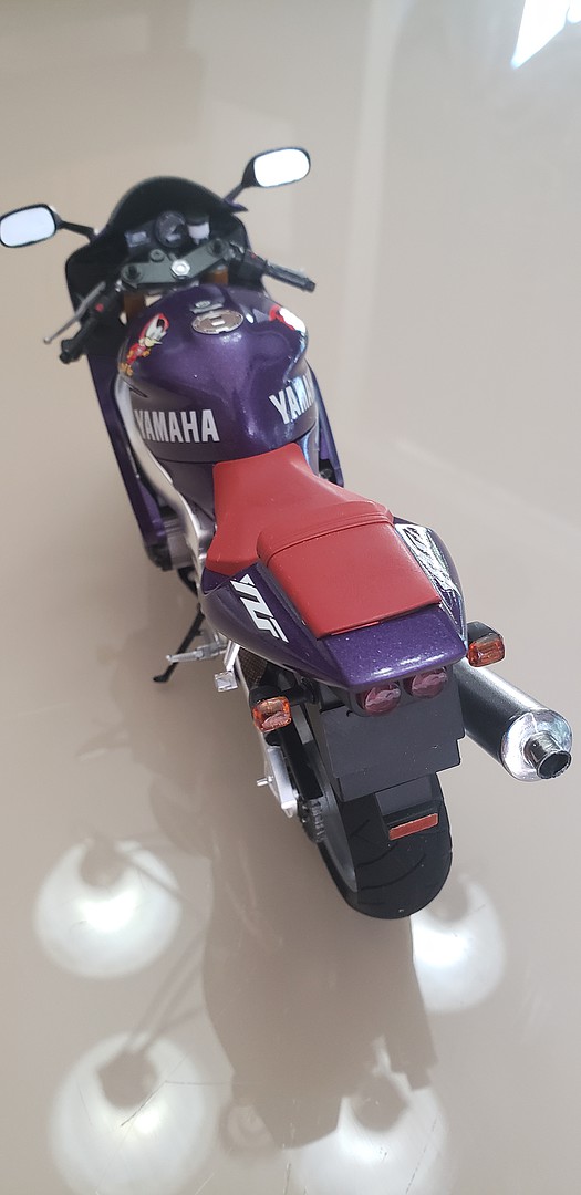 Yamaha YZF-R1 Taira Bike -- Plastic Model Motorcycle Kit -- 1/12 Scale ...