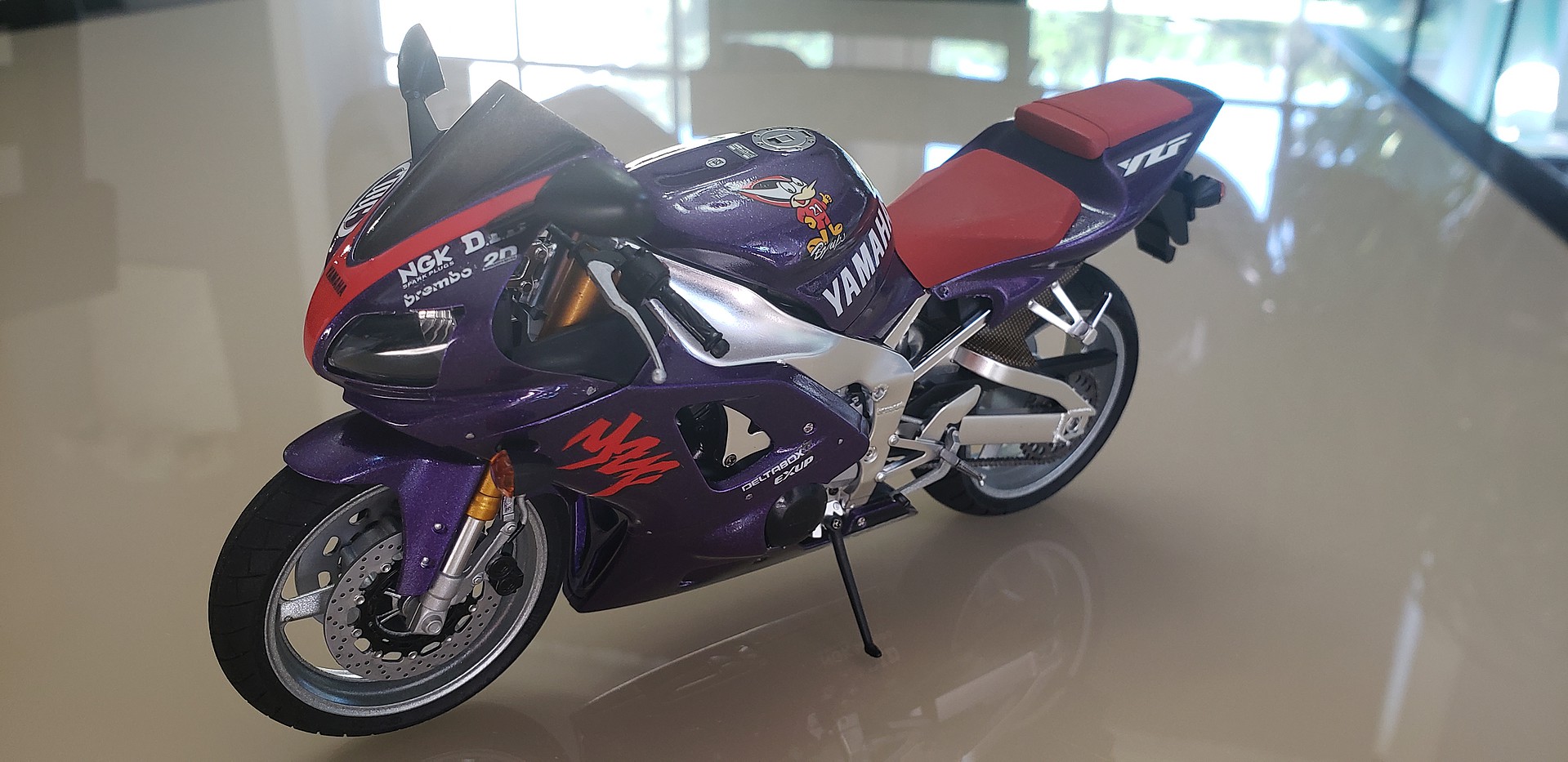 Yamaha YZF-R1 Taira Bike -- Plastic Model Motorcycle Kit -- 1/12 Scale ...