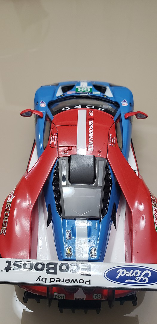 Ford GT Le Mans -- Plastic Model Car Kit -- 1/24 Scale -- #07041 ...