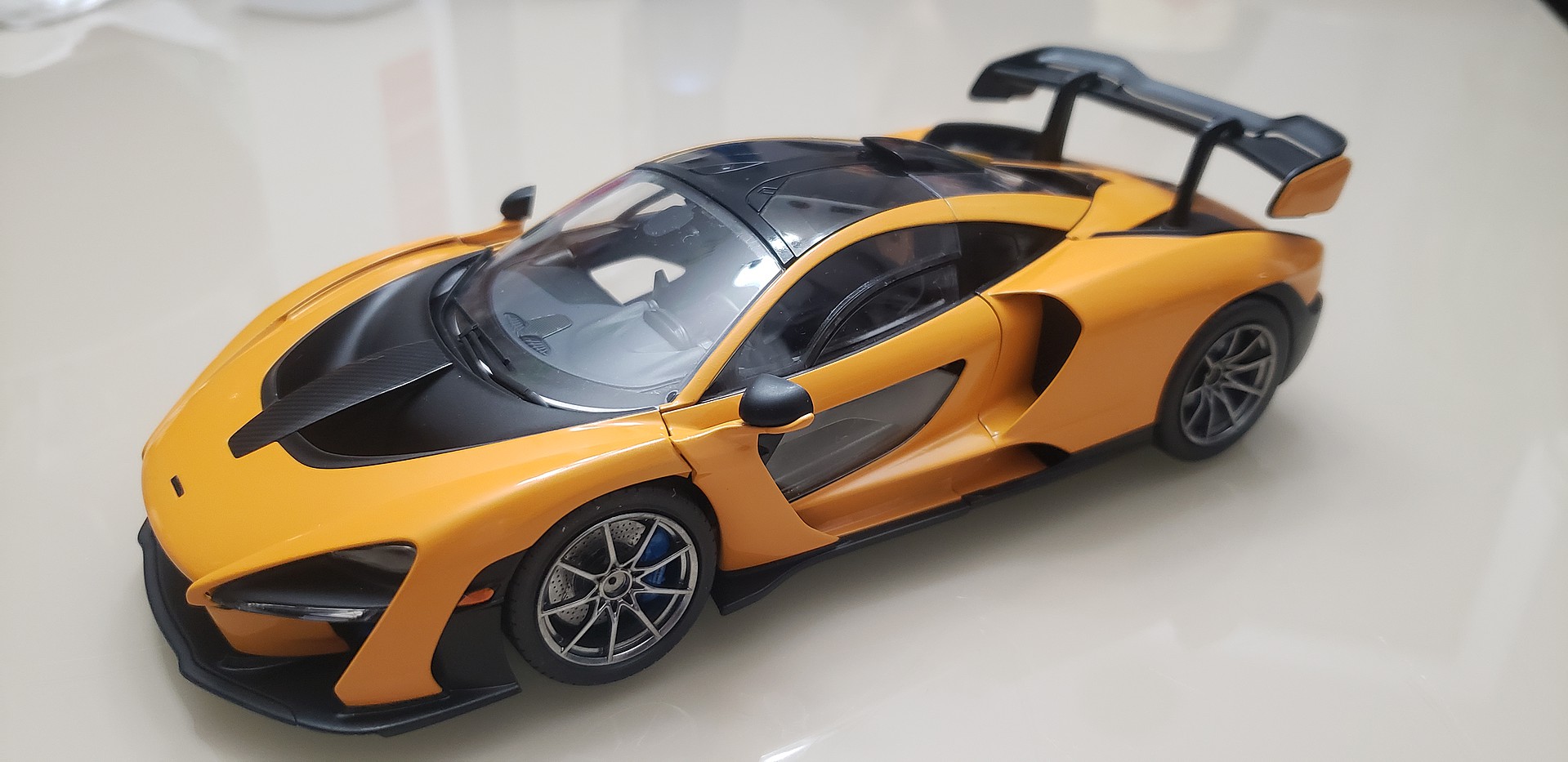 Gallery Pictures Tamiya McLaren Senna Hypercar Plastic Model Car ...