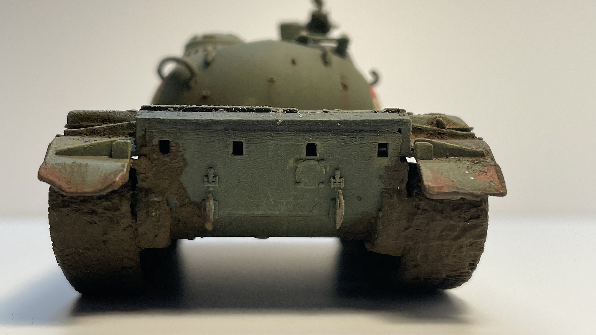 Russian T54B Medium Tank -- Plastic Model Military Vehicle -- 1/72 ...