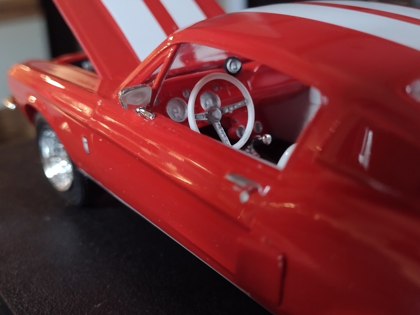 1967 Shelby GT350 Car (White) -- Plastic Model Car Kit -- 1/25 Scale ...