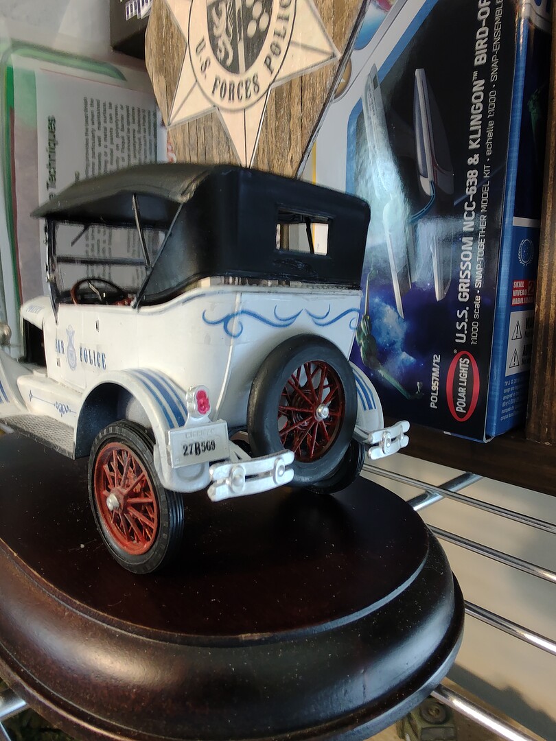 '27 Ford T Vintge Polce Car -- Plastic Model Car Vehicle Kit -- 1/25 ...